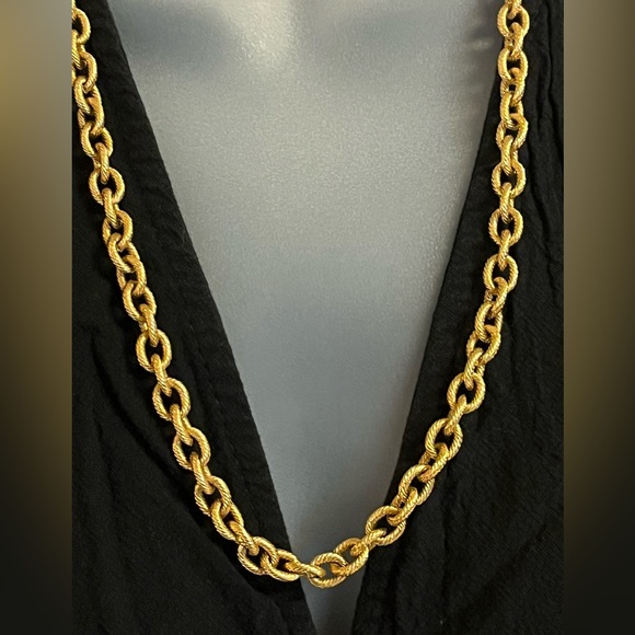 Monet | Jewelry | Vintage Monet Textured Gold Tone Chain Necklace ...
